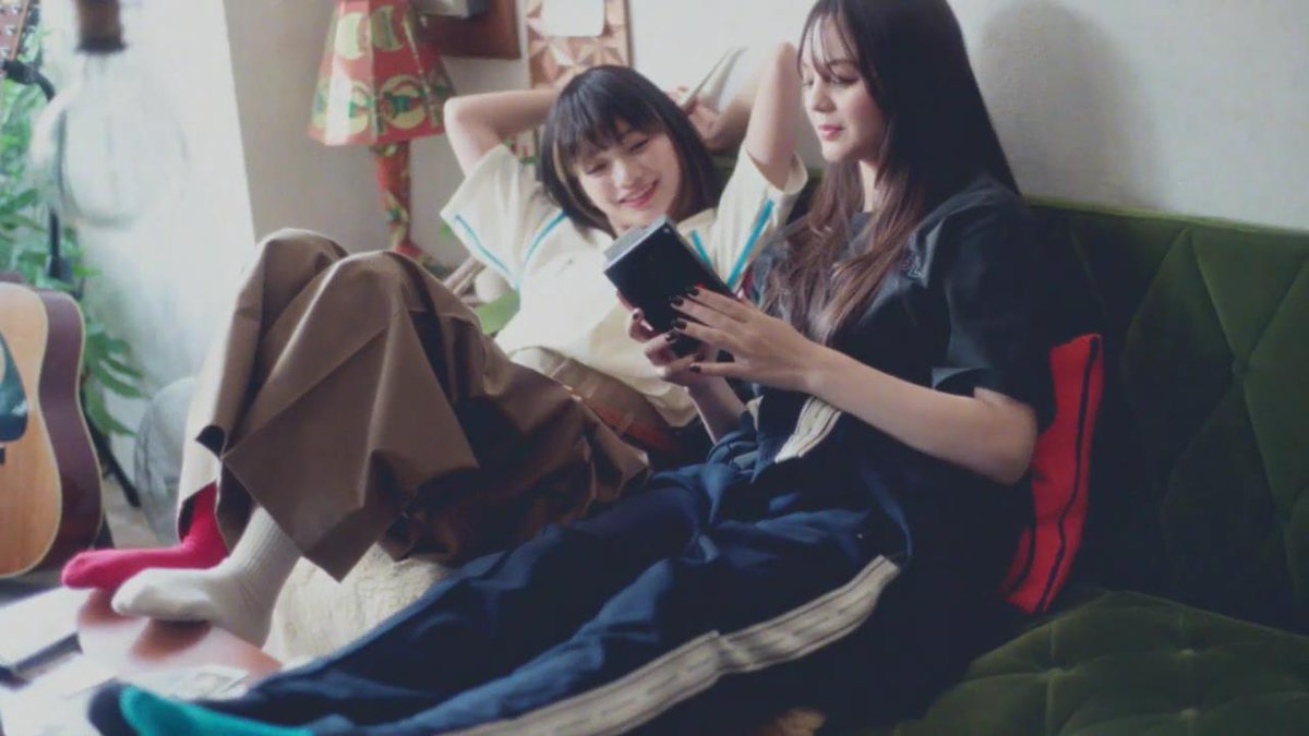 動画NOW on Twitter: "GU のCM 「GU and beautiful people 【Concept movie 】」篇。 https://douganow.jp ...