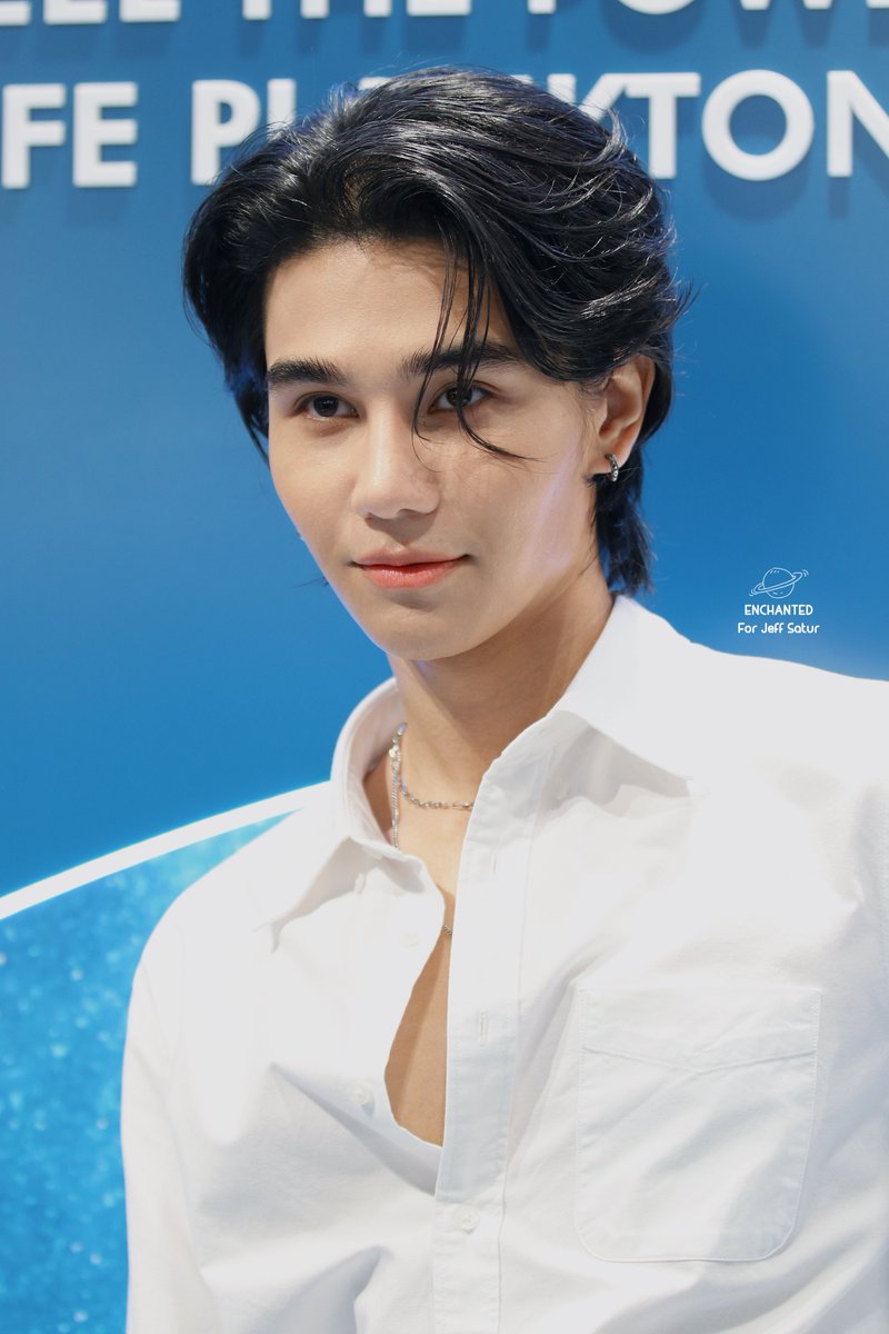 yun ️ on Twitter: "RT @enchantedsatur: Prince Eric 👑 #JeffSatur #BiothermxJeff #BiothermWithJeff"