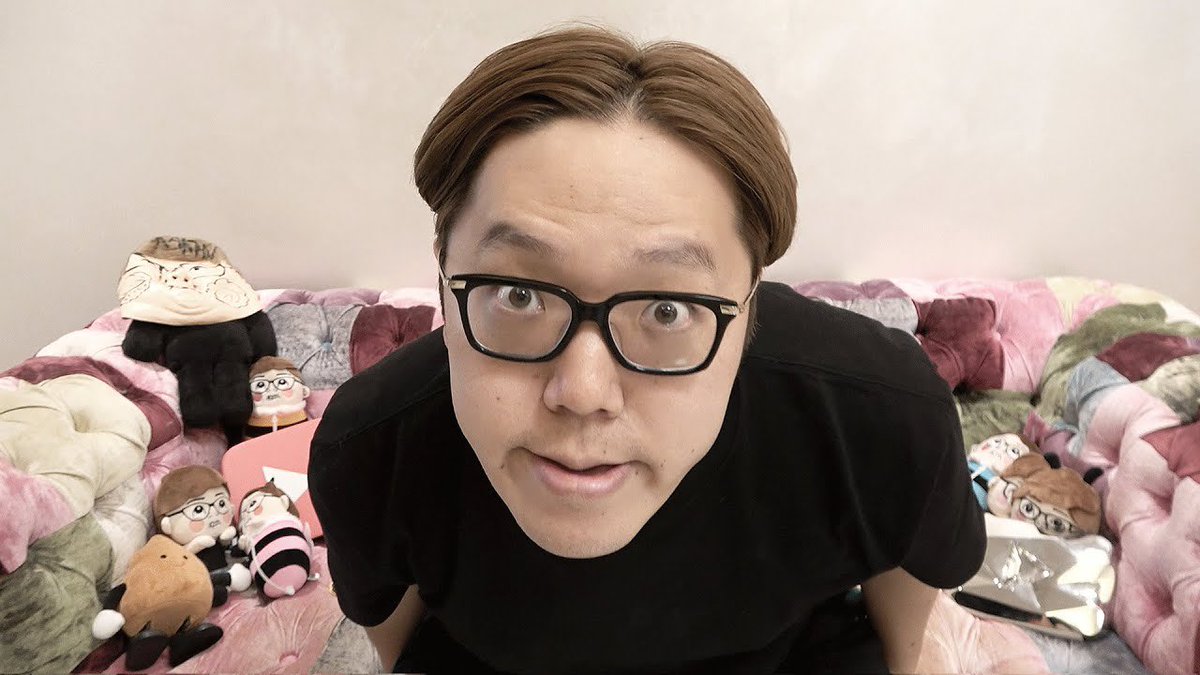 【公式】ニコチンTV on Twitter: "RT @nikakih_ainam: ウ” ィ” エ”(hikakin_mania)"