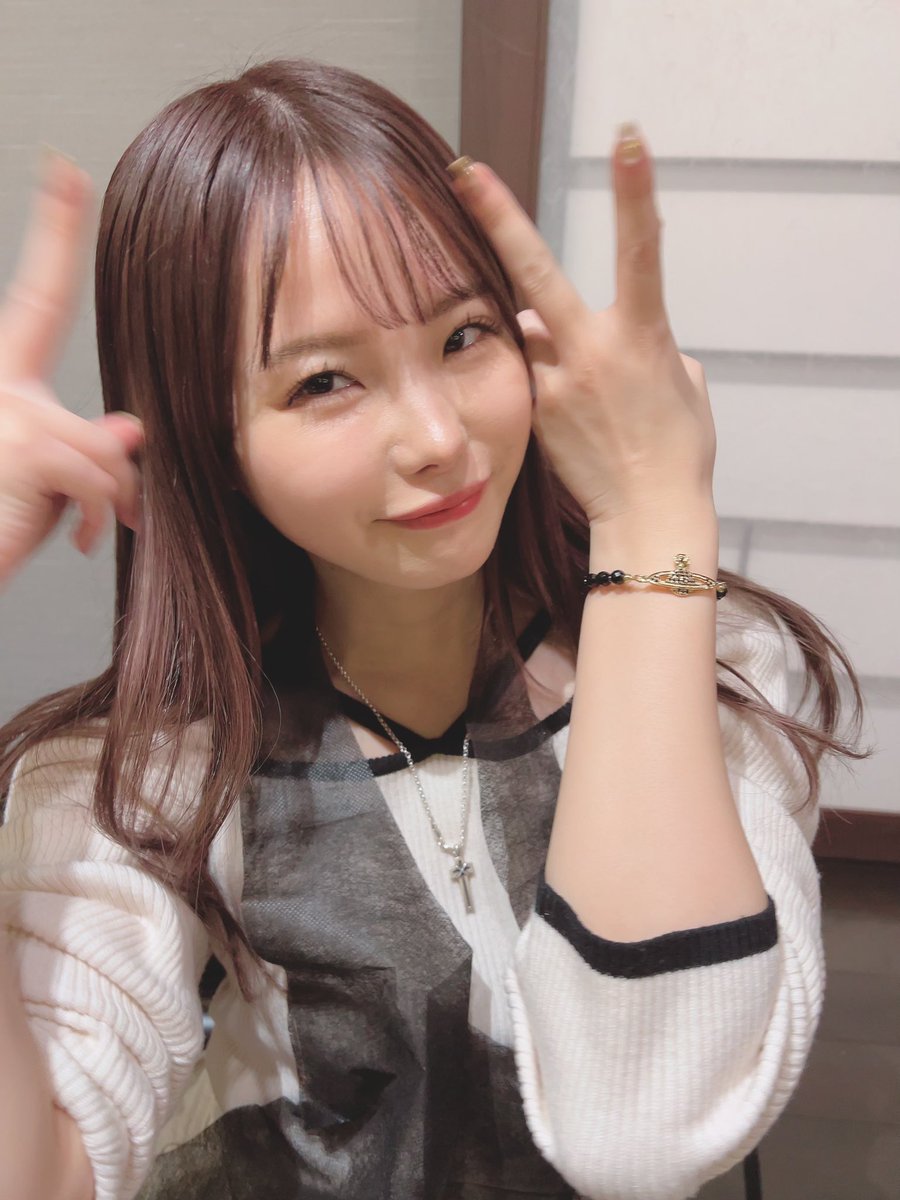 【本中】‐中出しavメーカー‐ On Twitter 今日はねー、実はいっちゃんの誕生日会なんだよー ∇ みんなで誕生日お