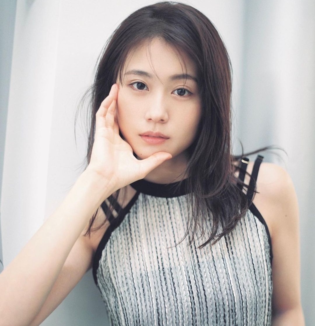 ハズキ on Twitter: "👑 Professional Baseball Player Favorite Female Celebrity ① Arimura Kasumi * ② ...