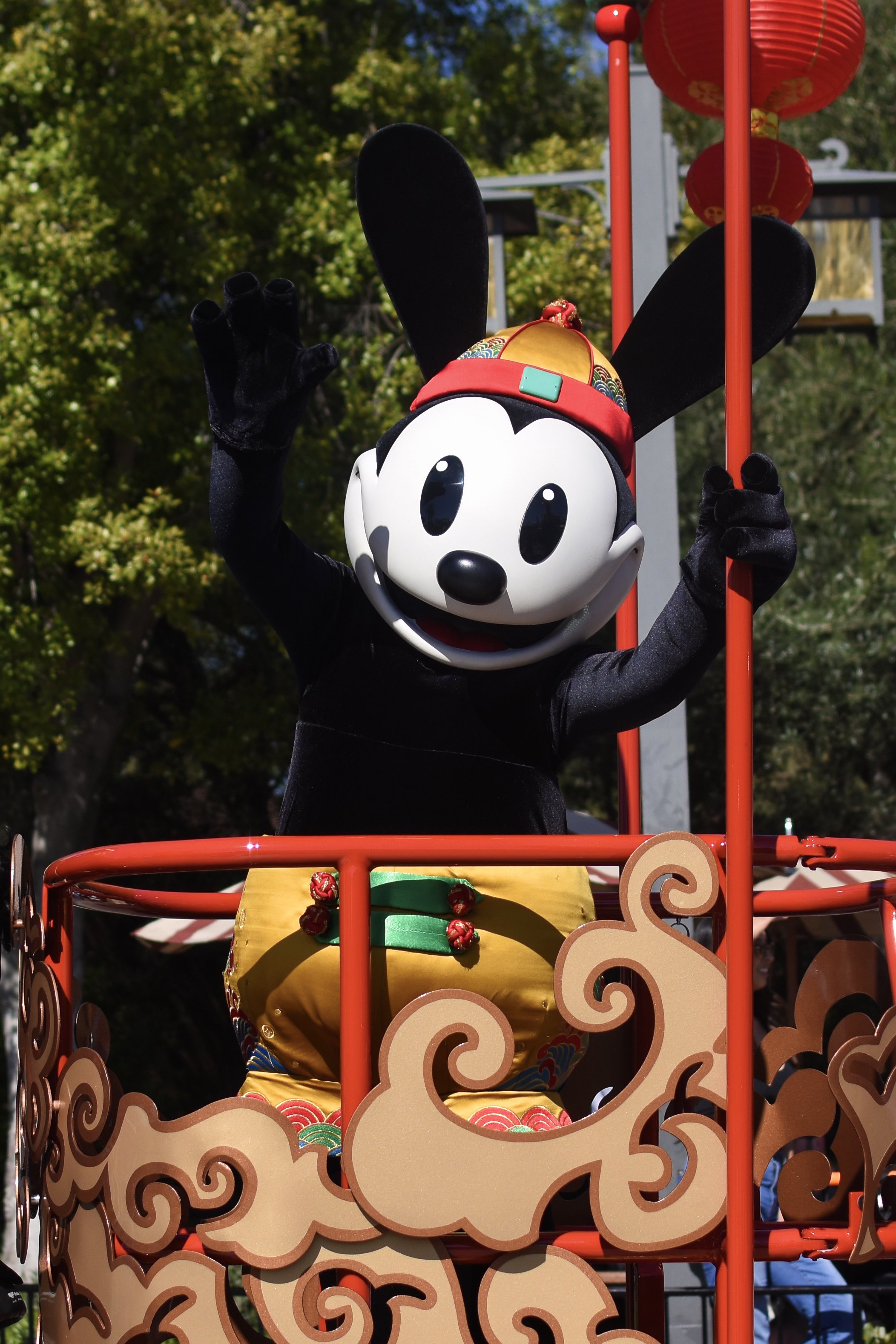 UMIUMI 2月DLR on Twitter: "Mulan's Lunar New Year Procession #umiumi_DLR旅 https://t.co/7ES8AWRXkr ...