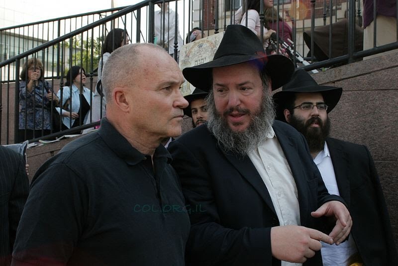 “Rabbi Moshe Reuven Azman has strong ties to the people around U.S ...