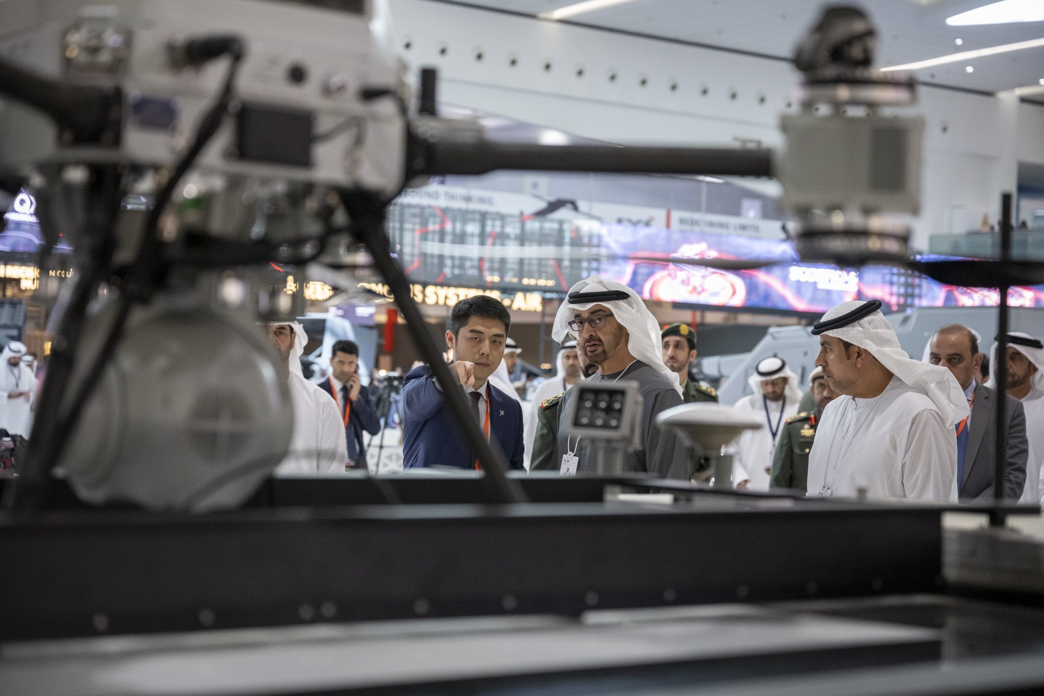IDEX on Twitter: "President His Highness Sheikh Mohamed bin Zayed Al Nahyan today toured the ...