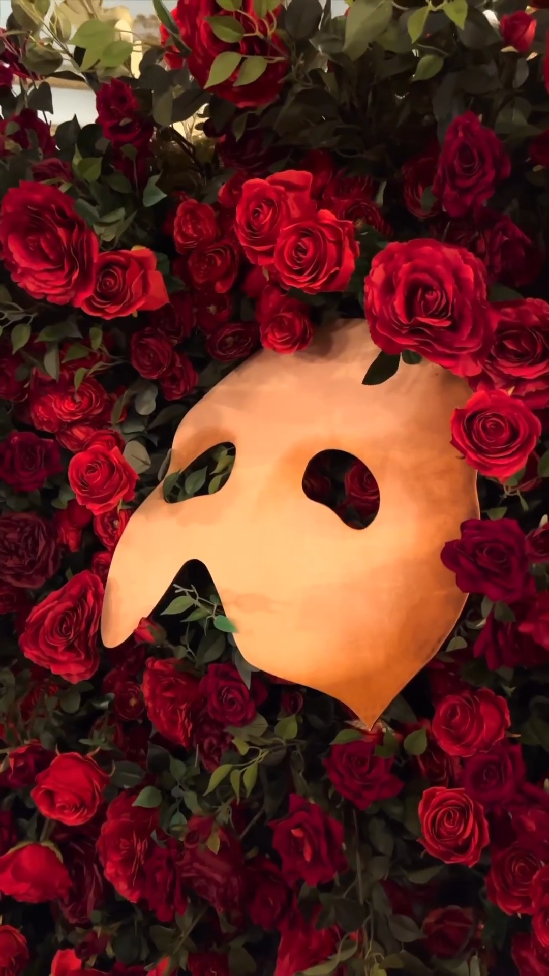 Phantom Of The Opera Mask And Rose Wallpaper Phantom Of The Opera Mask