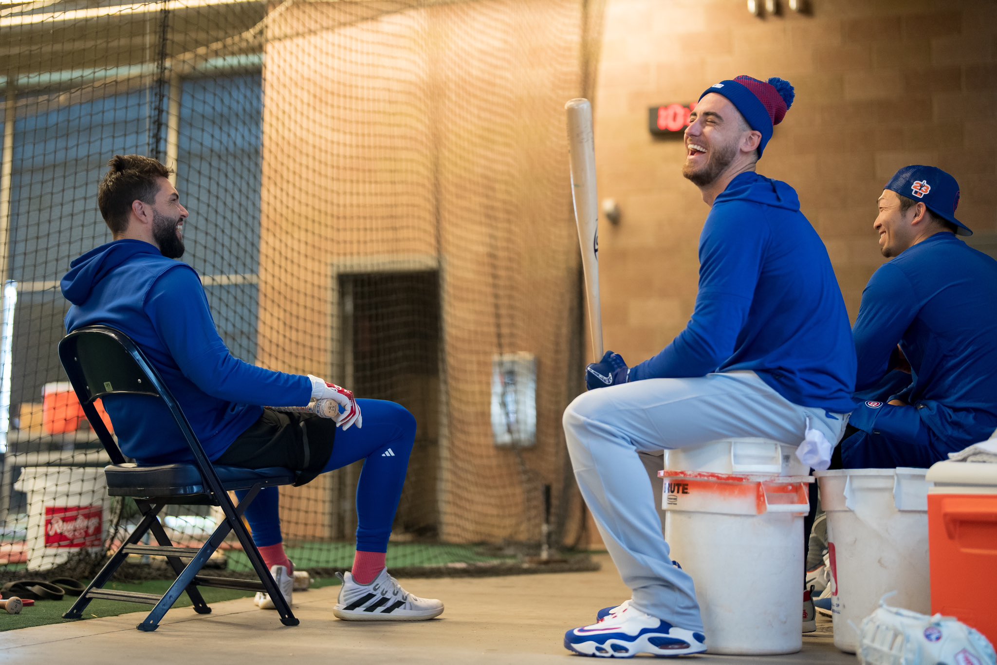 Chicago Cubs on Twitter: "What’s better than this… guys being dudes. https://t.co/RG6gVaqgnN ...