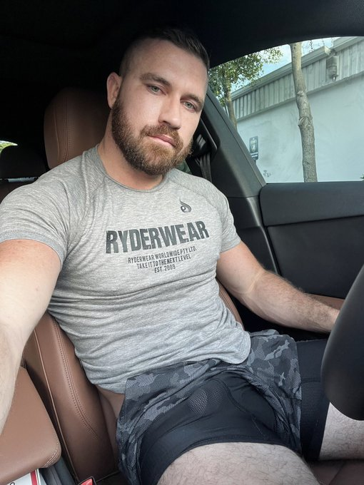 Sidney on Twitter: "Such an incredible and handsome man (@fishtuv)"