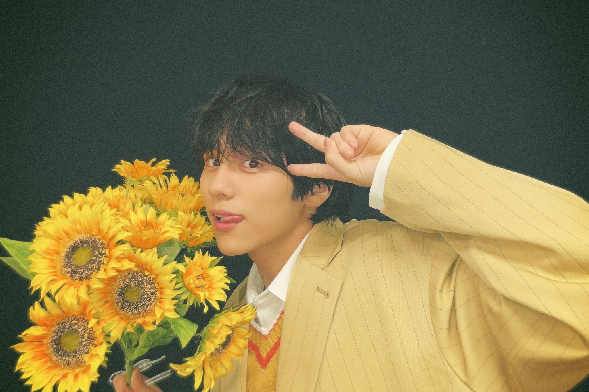 山下幸輝official on Twitter: "第114回ザテレビジョンドラマアカデミー賞にて、なんと8LOOMが特別賞を受賞しました！ 嬉しいですね！ ありがとうございます🤧 8LOOM ...