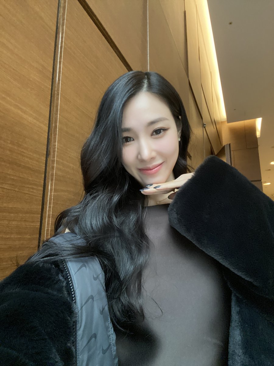 EPi Mmmoo on Twitter: "RT @SNSD_0805: 티파니 영의 피크타임은 지금부터야! (출처 : 써브라임 SUBLIME | 네이버 포스트) https ...