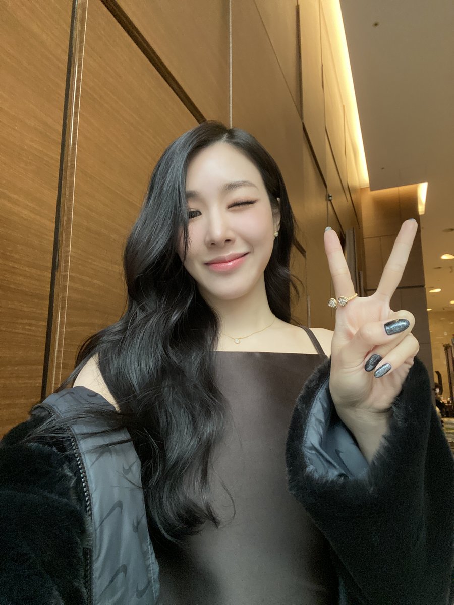 EPi Mmmoo on Twitter: "RT @SNSD_0805: 티파니 영의 피크타임은 지금부터야! (출처 : 써브라임 SUBLIME | 네이버 포스트) https ...