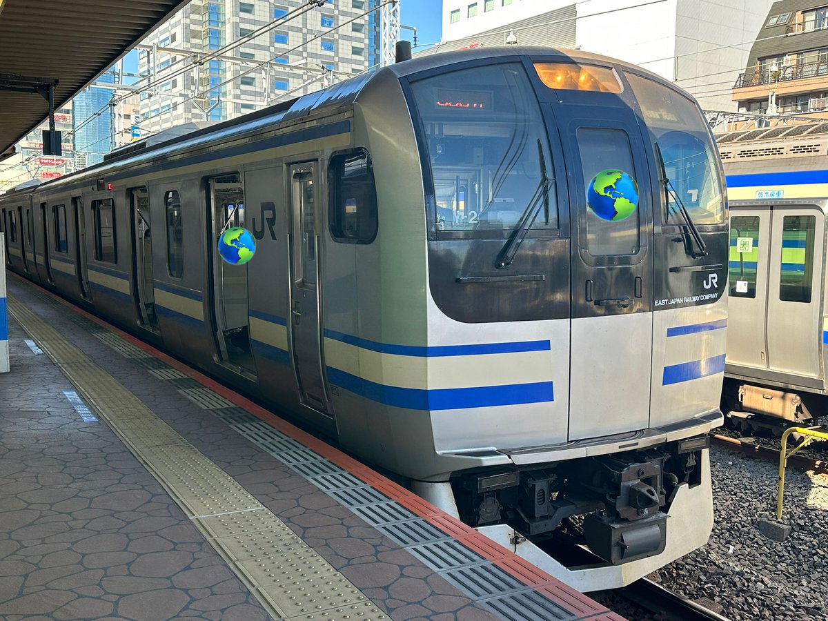 S・R・マーキュリー on Twitter: "新旧電車 #横須賀線 #総武快速線 #E217系 #E235系1000番台"