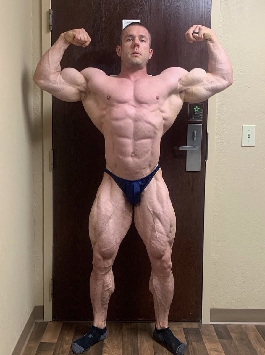 Mikey Mike on Twitter: "RT @MuscleJacking: Muscle stud, Chris Tuttle 🇺🇸"