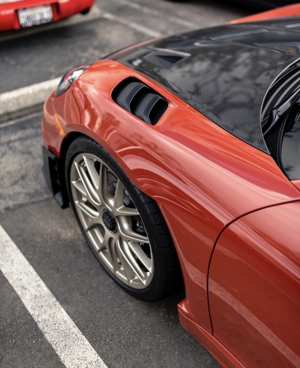 Pochemu Tak on Twitter: "RT @PorscheCIub: Paint-to-Sample Peru Red Cayman GT4 RS"