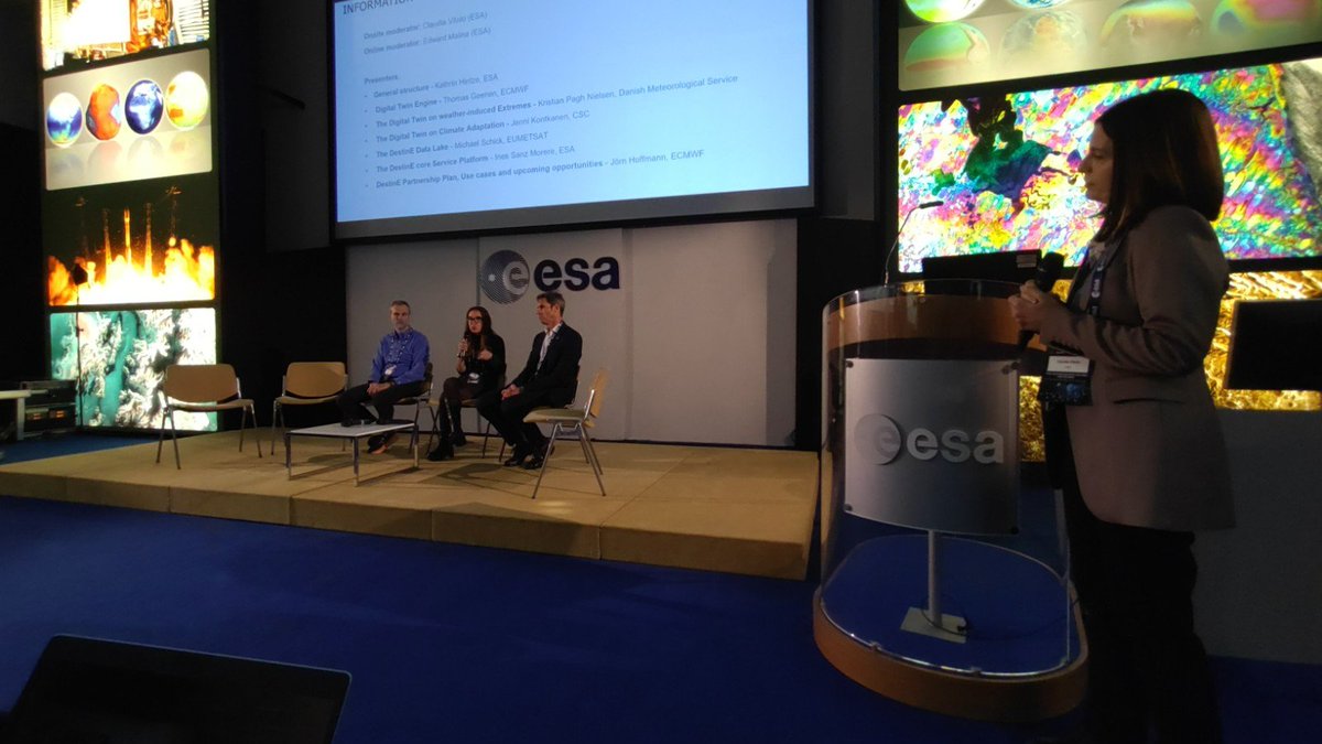 Letizia Davoli 🚀 on Twitter: "RT @ESA_Italia: La scorsa settimana il Centro @esa per l ...