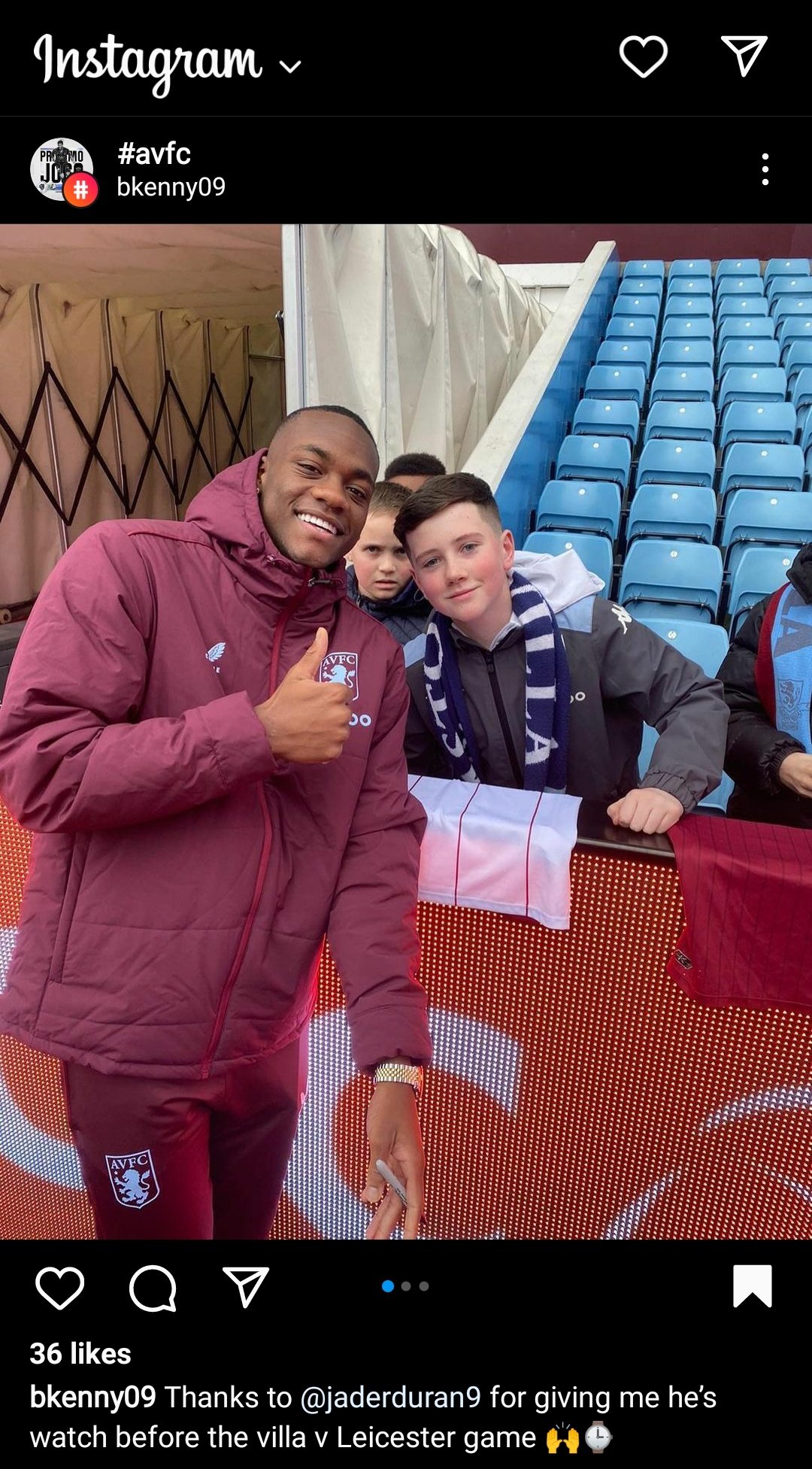 Ben on Twitter: "Wait wait wait. No way Duran gave a kid his watch 😭😭😭😭😭😭 What a guy https://t ...