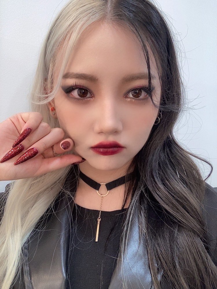 pink fantasy ; arang ggpics🌹 @girlgroupspics