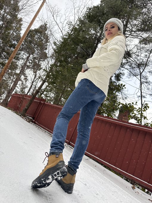 TW Pornstars - Bailee Paris. Pictures and videos from Twitter.