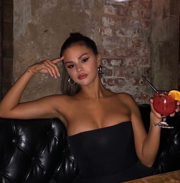 𝐥𝐞𝐱𝐢𝐞 Fan Acc On Twitter Selena Queen Of Instagram Is Back ️🔥 ️🔥