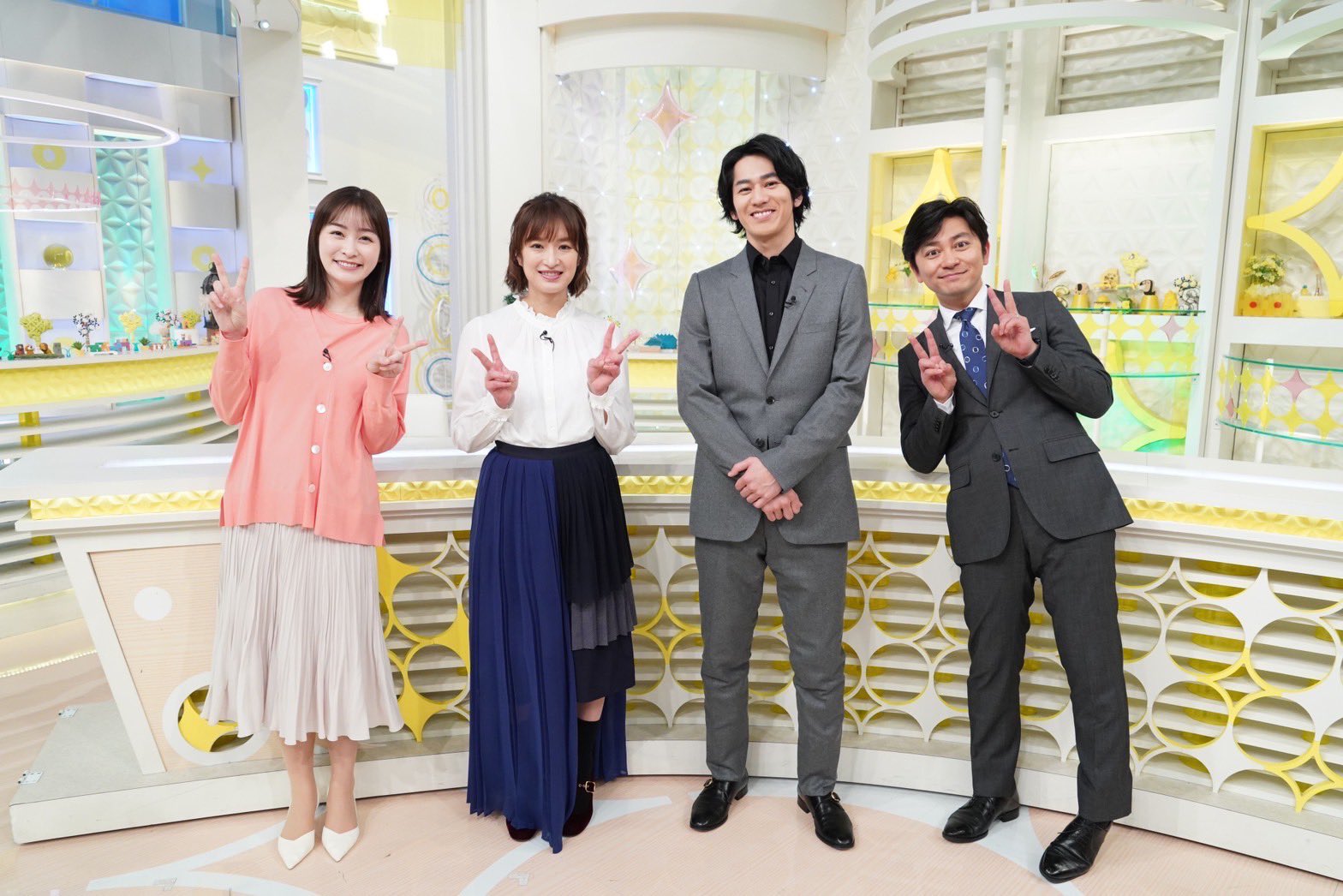 リバーサルオーケストラ【公式】最終回3月15日夜10時放送 水曜ドラマ On Twitter オフショ公開🌟本日1枚目はこちら🙌 森アナと岩田アナにご出演いただきました🎶初音(門脇麦)の