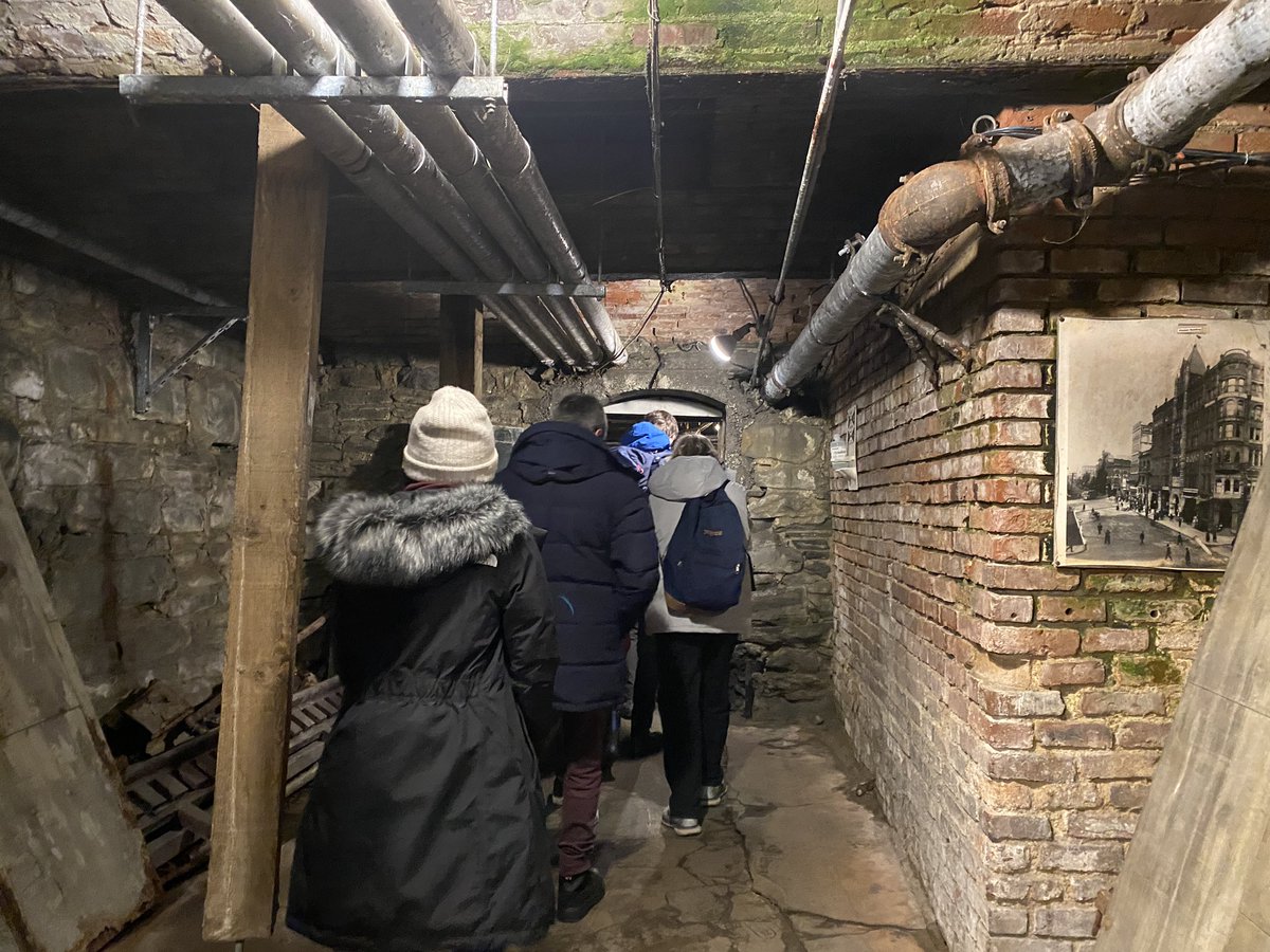 AYA’s Adventure's Threads – Thread Reader App