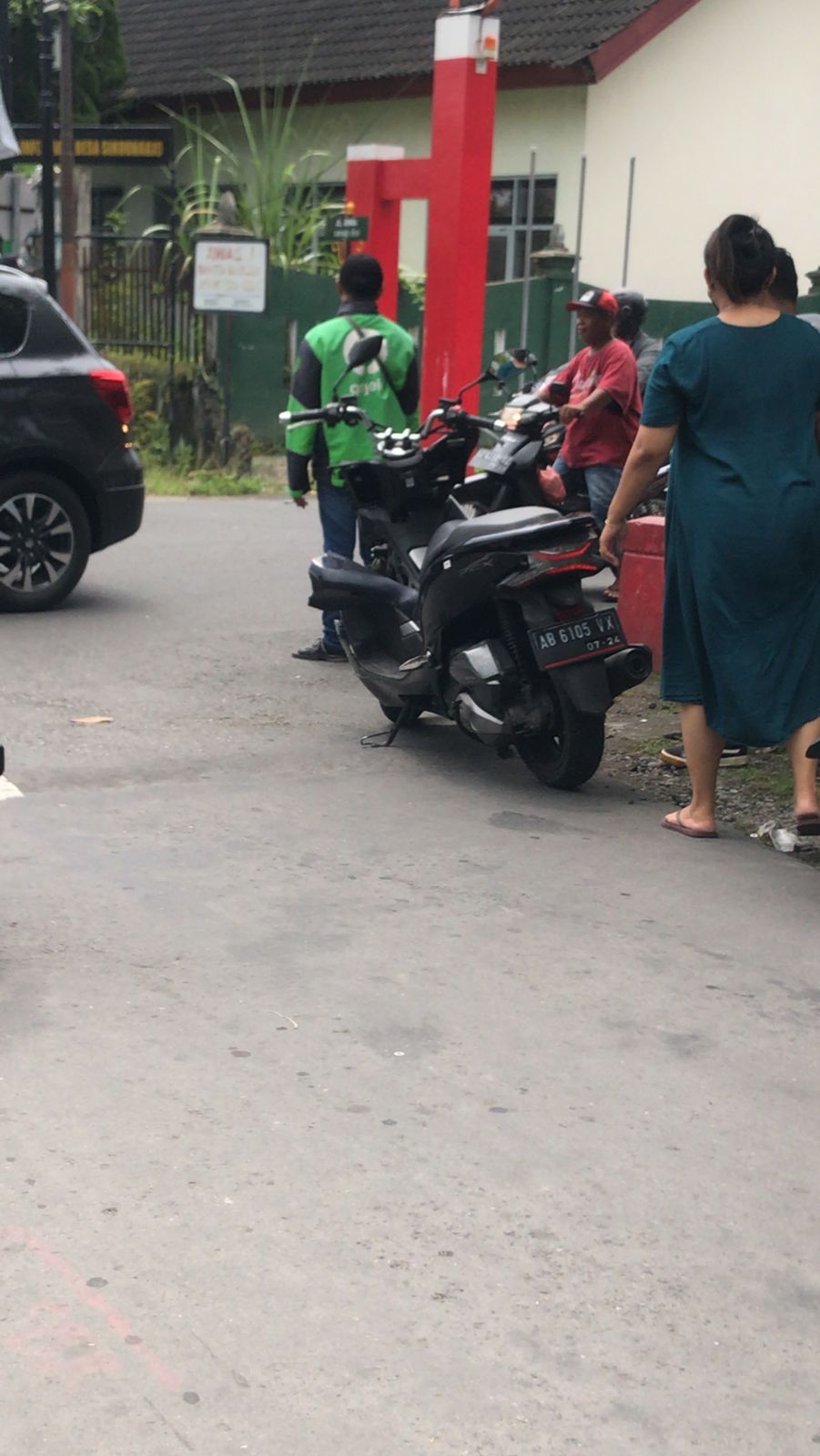 Merapi Uncover on Twitter: "[ Breaking News] terjadi Kecelakaan neng perempatan smk bina harapan ...