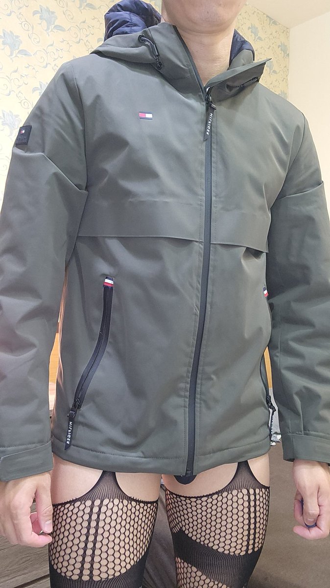 Yuchi Nieh 🇹🇼美尻男子聶裕奇 on Twitter: "寒流天穿這樣去炮友家， 被他和他的兄弟幹到整個穴裡都是精液 http://onlyfans.com/yuchi.nieh"