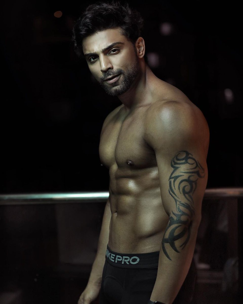 Hot Dudes Good Mood 🇺🇦 on Twitter: "Harsh Arora 📸"