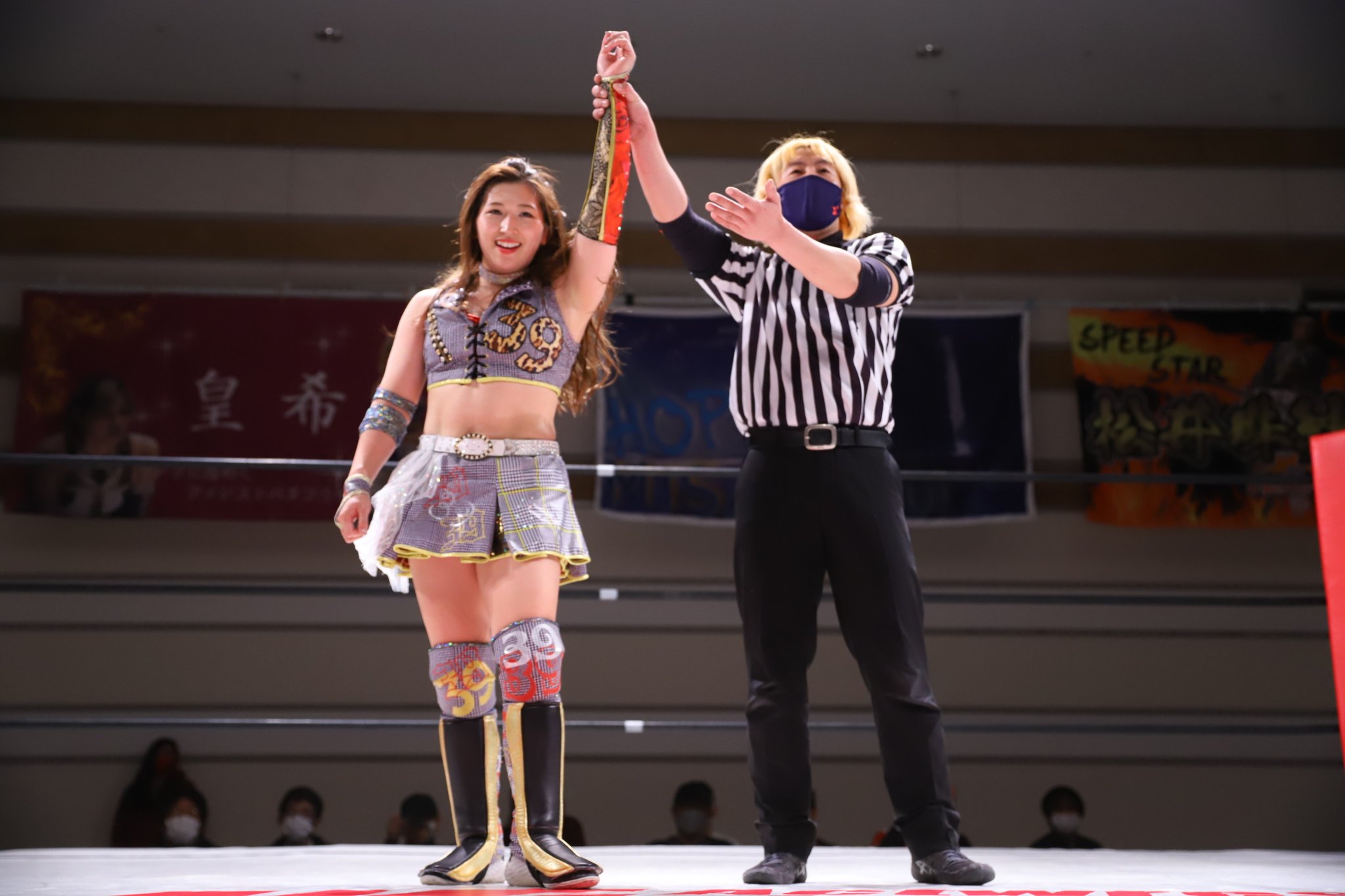 Actwres girl’Z: «Actwres in Yokohama» | Superluchas