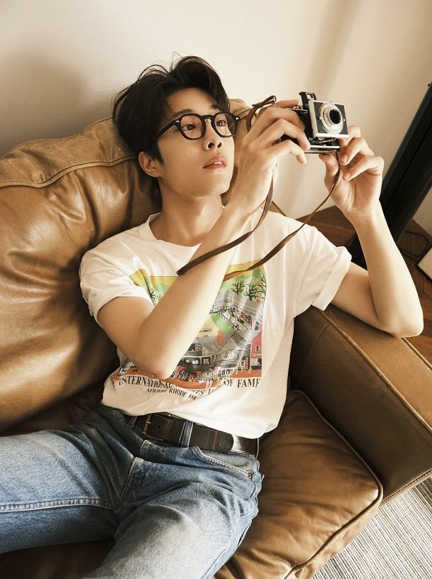 Lee Jongwon on Twitter: "Museum by Beacon × Lee Jongwon 'MY OWN LEGACY' #이종원 #LeeJongwon"