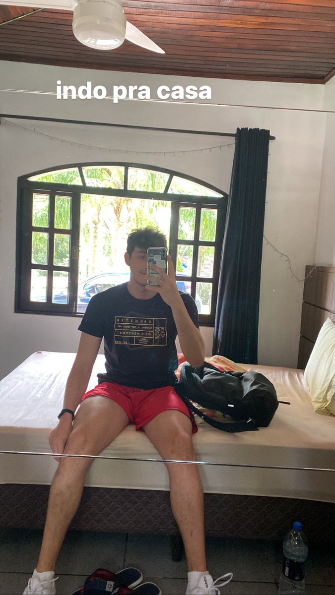 mion on Twitter: "fotos que vc receberia se namorasse eu"