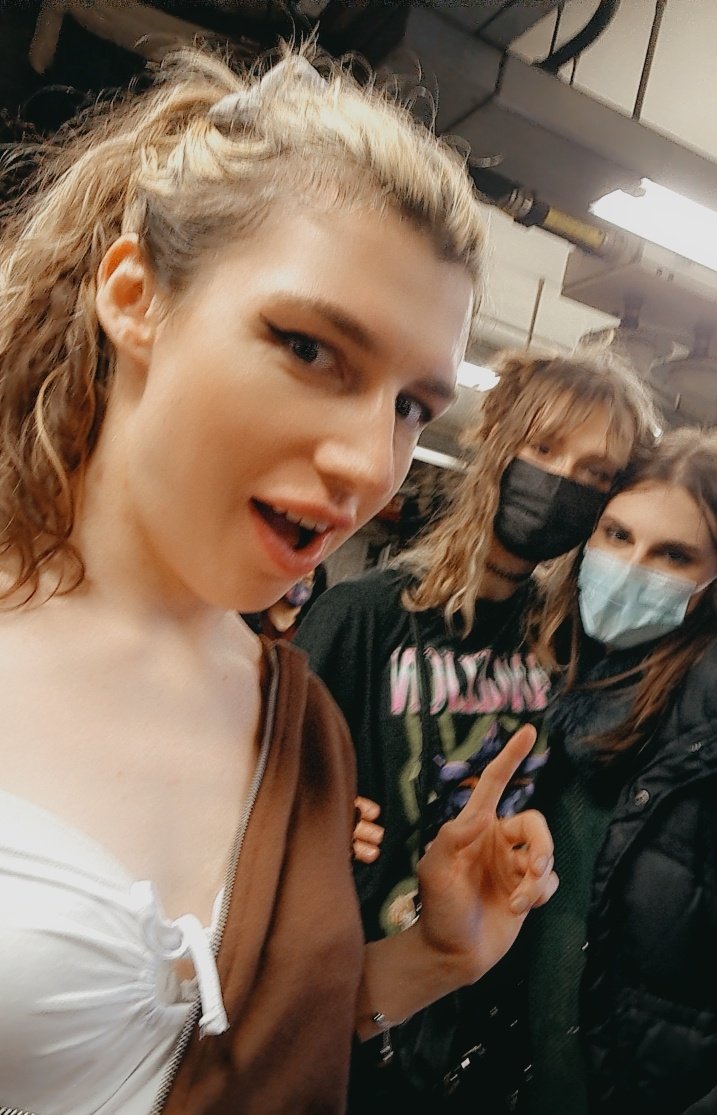 Izzy💫 E 💊 Girl ðŸ³ï¸â€âš§ï¸ On Twitter Rt Izzywinterz I Cant Believe I