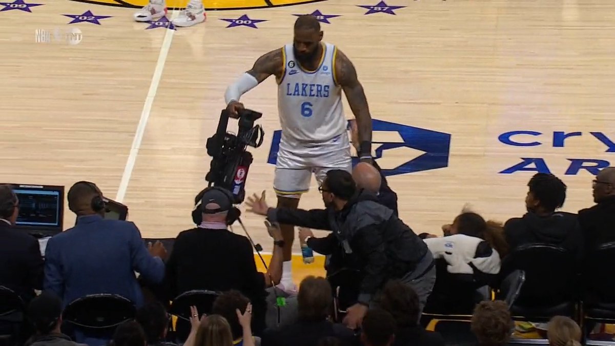 LeBron caught the camera 😂🙌🏾 NBA on TNT @nbaontnt