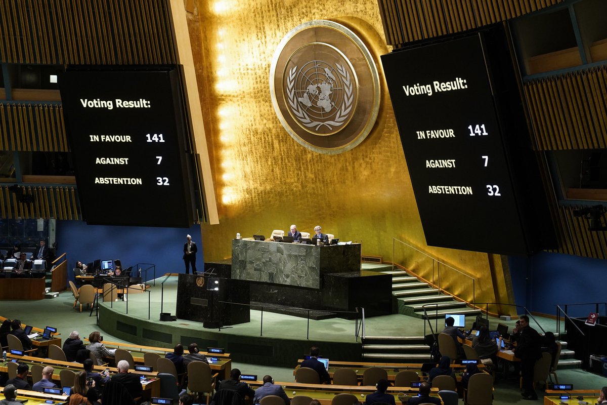 The UN General Assembly has approved a resolution calling for an end to ...