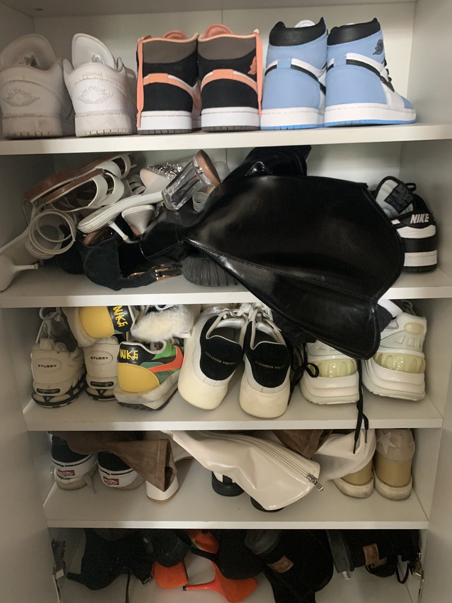 G( On Twitter 扫楼 打胶 丝袜 高跟鞋 原味 空姐 潜入模特家里狠狠地释放攒了好几天的精华,更多视频在同好交流群