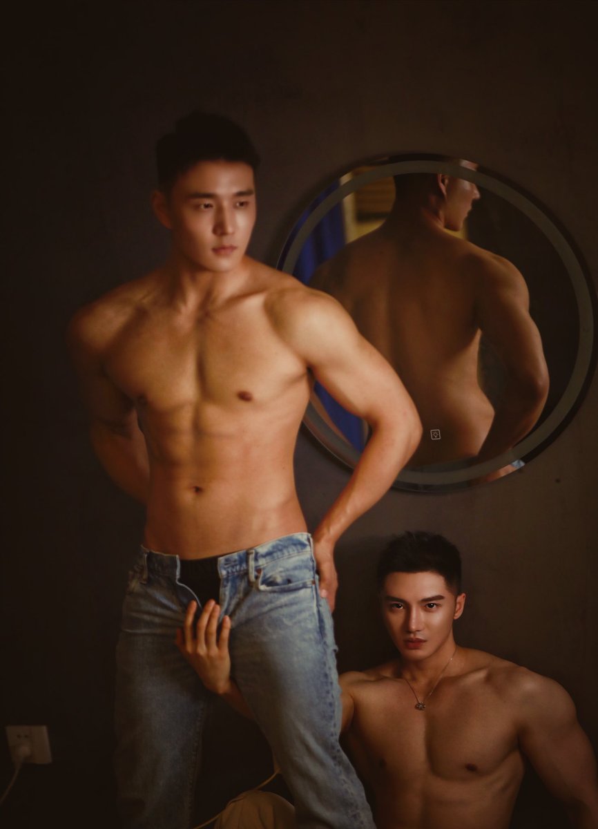 FOREST ALBUM 🏳️‍🌈🇺🇦 on Twitter: "· 模特 1. 夜未央 @lee9132 模特 2. Allen ...