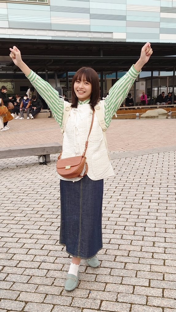 Lop-Eared on Twitter: "椛島光 2023.4 － 2024.3 卓上カレンダー 3月31日発売 #椛島光 #浅倉唯 #Vシネリバイス https://asukachan ...