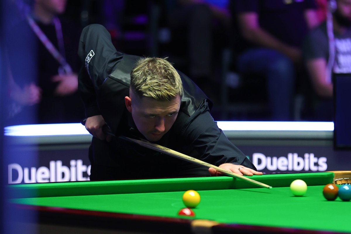 Kyren Wilson overcomes Gary Wilson's attempts to win with snookers, to ...