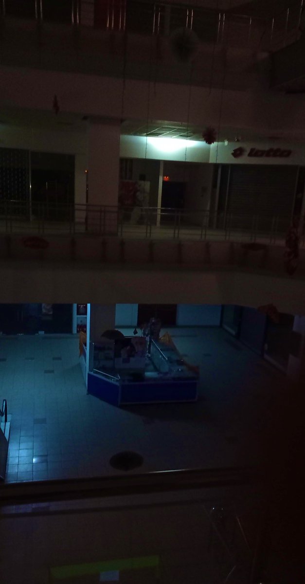 Liminal Spaces on Twitter: "Liminal space :57ÑU"