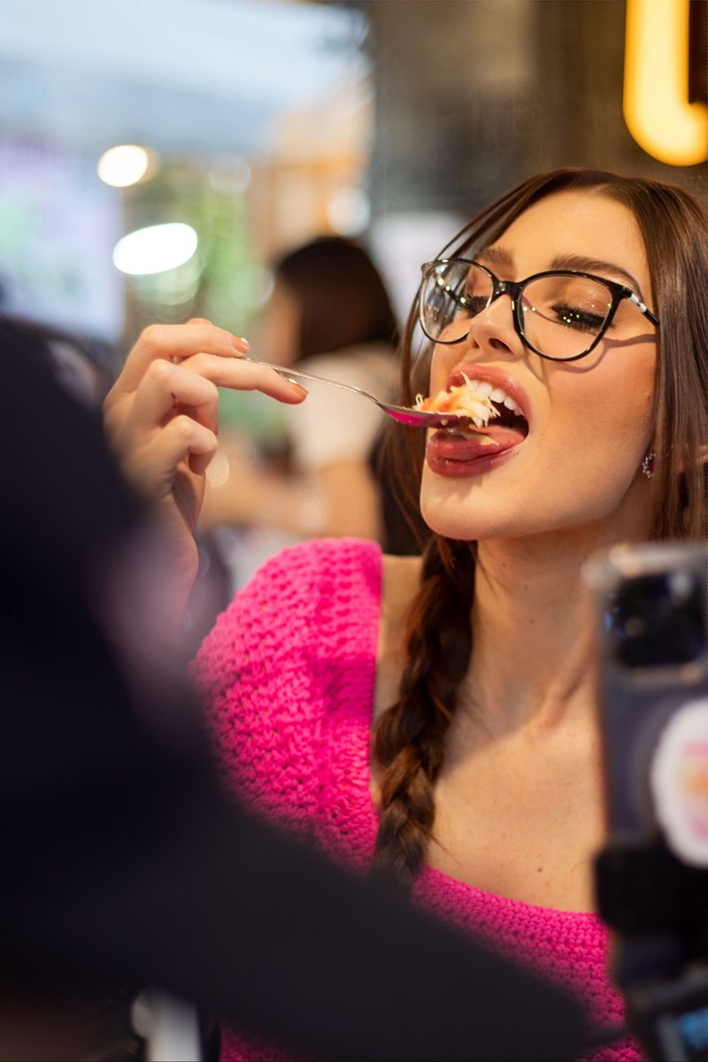 Isabella House's Instagram, Twitter & Facebook on IDCrawl