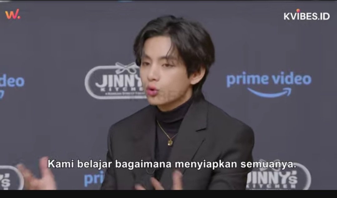 꽃뷔러버(또깡스) on Twitter: "@abongbong_ 너무너무 귀여워요 서진이네 막내 김태형 우리뷔 보라해 JINNYS KITCHEN WITH V TODAY # ...