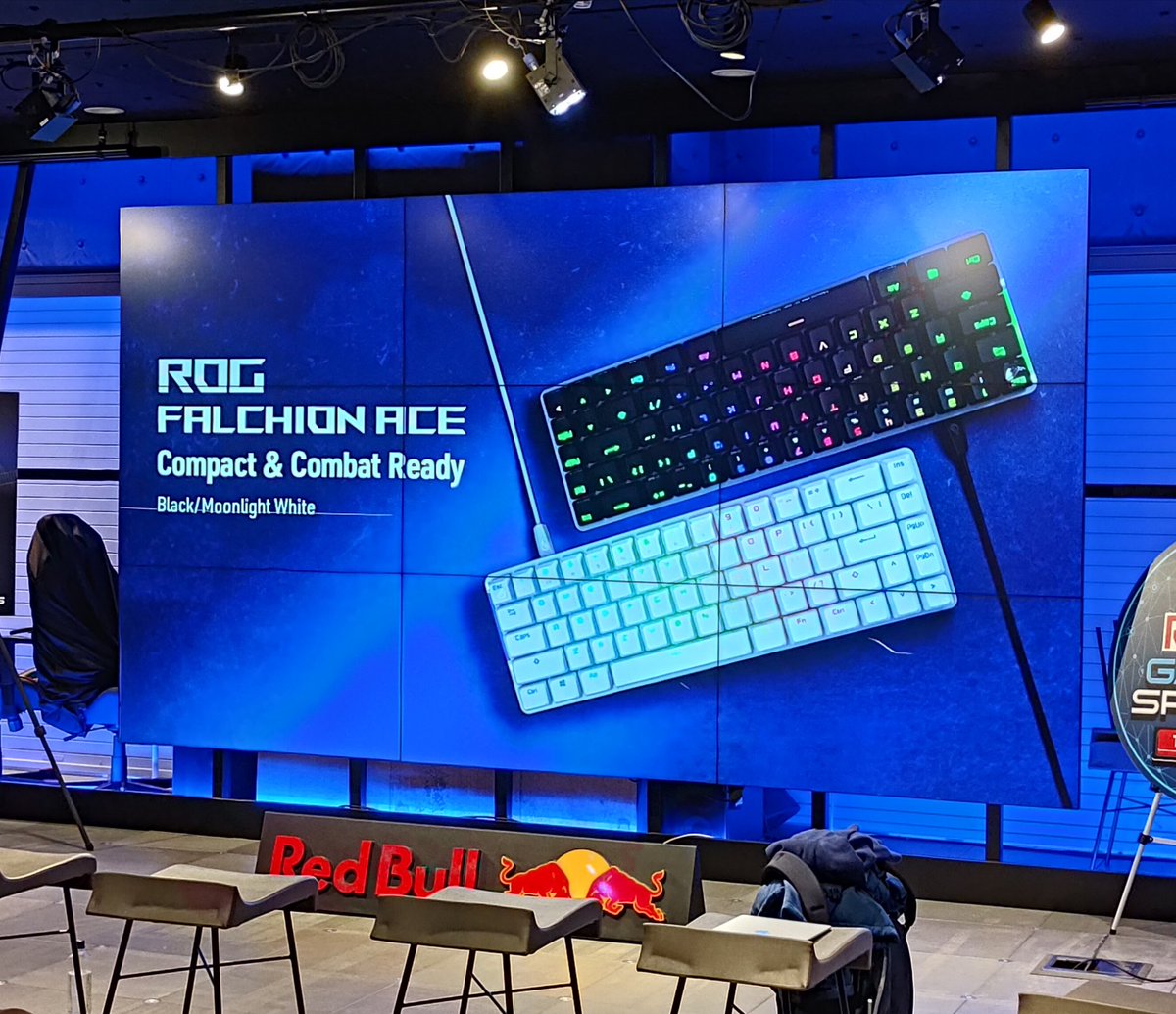 カピさん Kapi Lab. on Twitter: "先日ROGのイベントに行ってきたんですが、買いたいキーボードが見つかったので英字配列にチャレンジしようかと思います⌨️ ホットスワップと ...