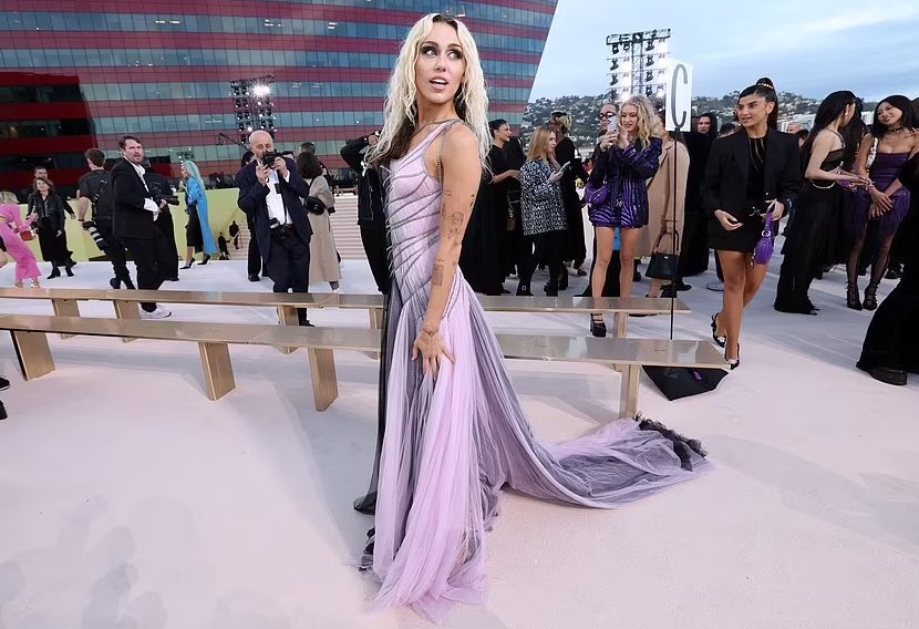 Miley Cyrus Winter Clothes