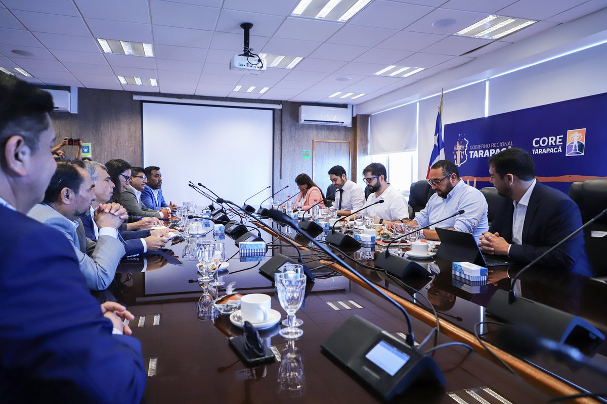 #GabrielNosUne 🇨🇱 on Twitter: "RT @nico_cataldo: En la #GiraTarapacá el Presidente @GabrielBoric ...