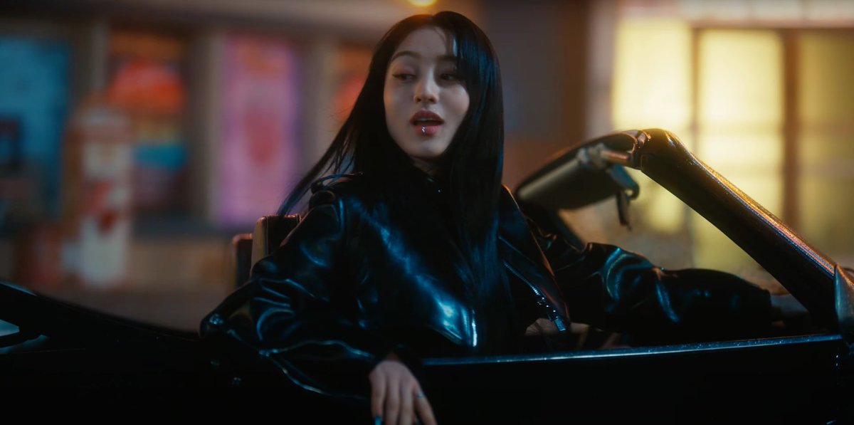 pew on Twitter: "RT @DailyJlHYO: jihyo is killing me OMG"