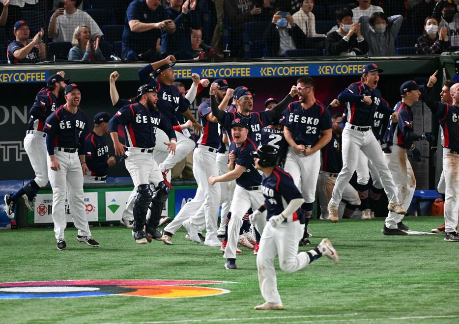 のもとけ on Twitter: "WBC初出場のチェコが歴史的初勝利！九回に6番ムジークの起死回生3ランで執念の逆転！ベンチ歓喜、ファンも涙（デイリースポーツ）- Yahoo!ニュース ...