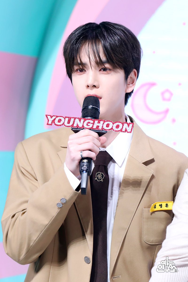 KIM YOUNGHOON GLOBAL on Twitter: "[📸] 230310 MBC Music Core special MC #YOUNGHOON 더보이즈 영훈 #더보이즈 ...