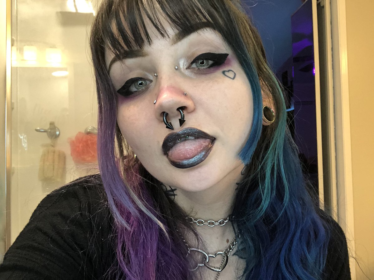 Nyx ♡ Dm 2 Purchase ♡ On Twitter Rt Scenegirlfriend Is My Face Fuckable 😏