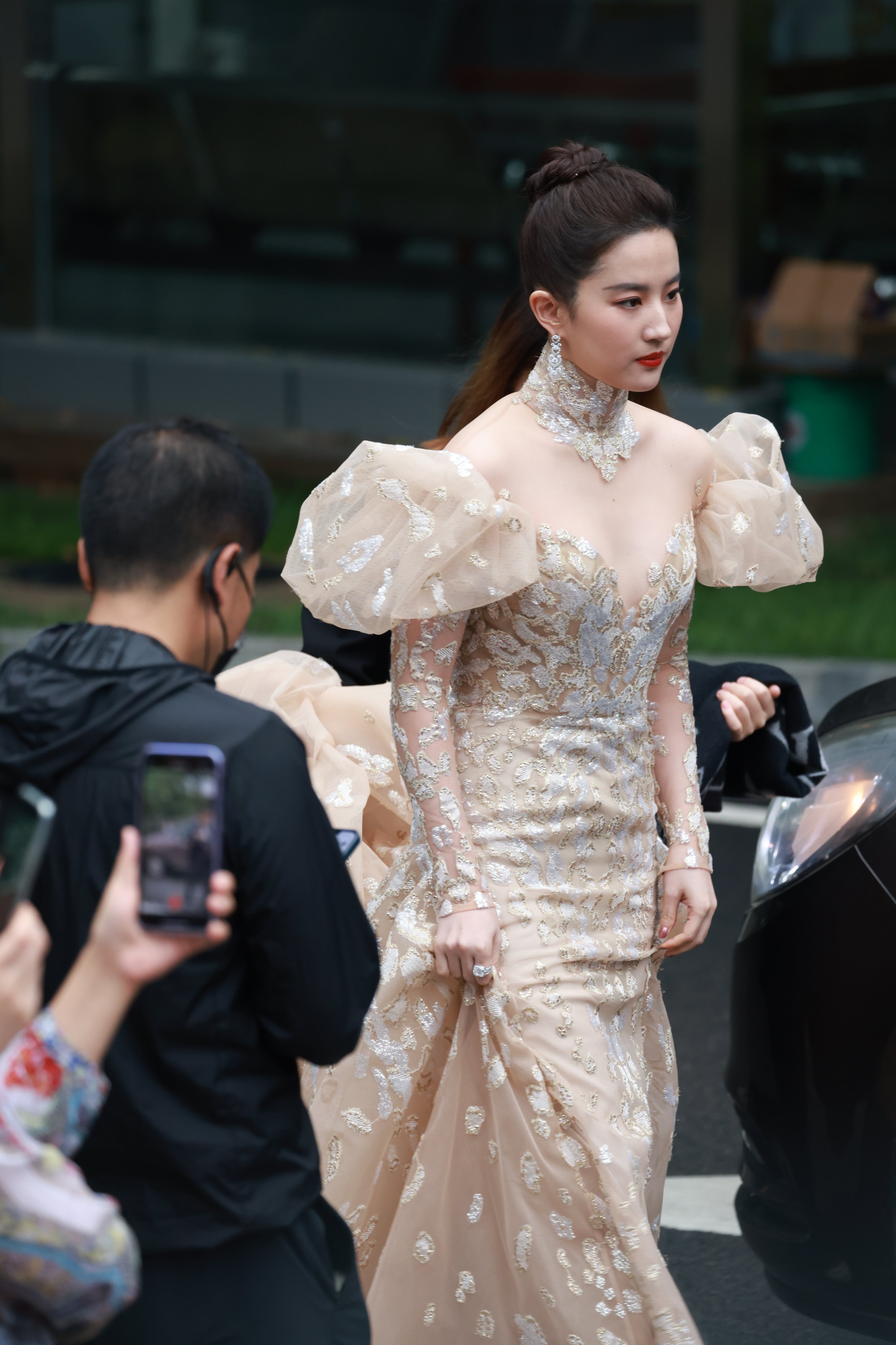 明星生图 长期网址 sc8.life on Twitter: "刘II亦II菲 低胸深V雪白美乳 高清面部 125张 3.88r~https://t.co/PhiIM8s8p0 https ...