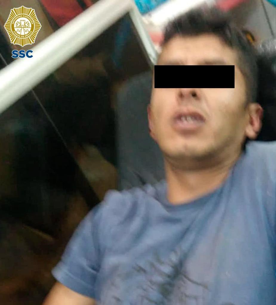 Fuerza Informativa Azteca on Twitter: "Dos sujetos acusados de asaltar a un conductor fueron ...