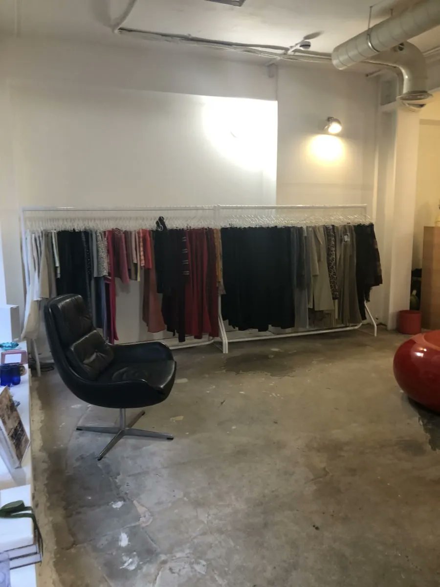 GINZA on Twitter: "ロンドン留学を思いっきりエンジョイ中！〈チャーミング・バスターズ・クラブ〉脇嶋のに花の2月をのぞき見！ https://ginzamag.com ...